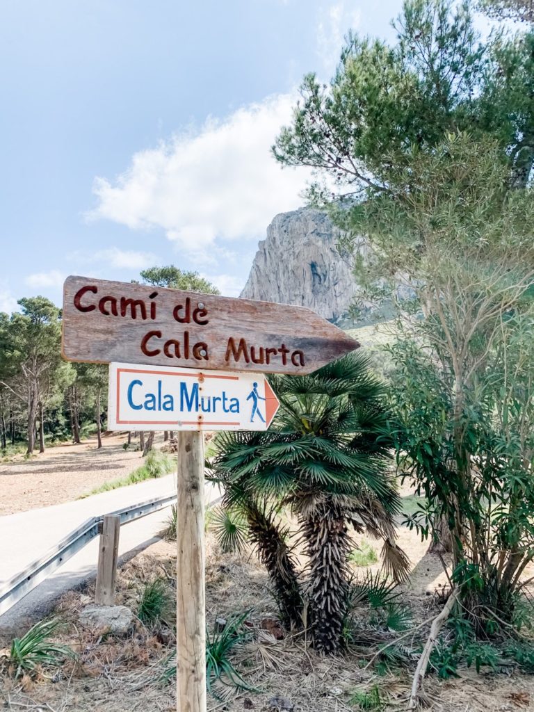 Eine kleine Wanderung zur Cala Murta - SLOW TRAVEL MALLORCA